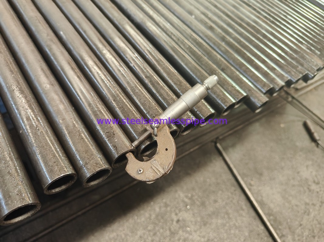 EN10216-2 16Mo3 TC2 10CrMo9-10 TC2 Seamless Alloy Steel Tube For Boiler Water Tube