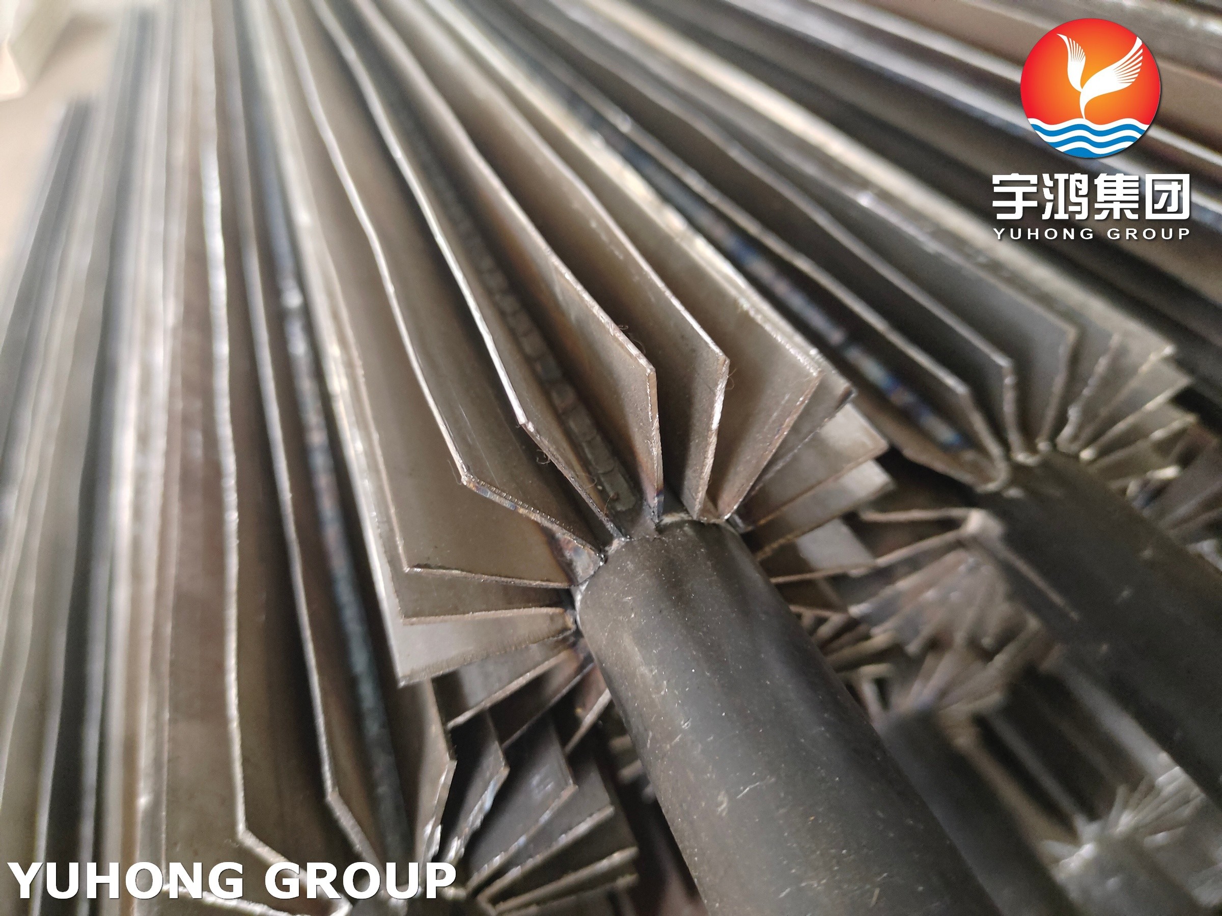Longitudinal Fin Tube ASTM A249 TP304 for Petrochemical Reactor Heating ...